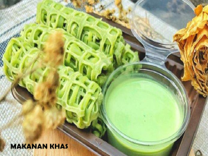 Roti Jala Riau: Kue Tradisional Manis dari Tanah Melayu : MAKANAN KHAS ...